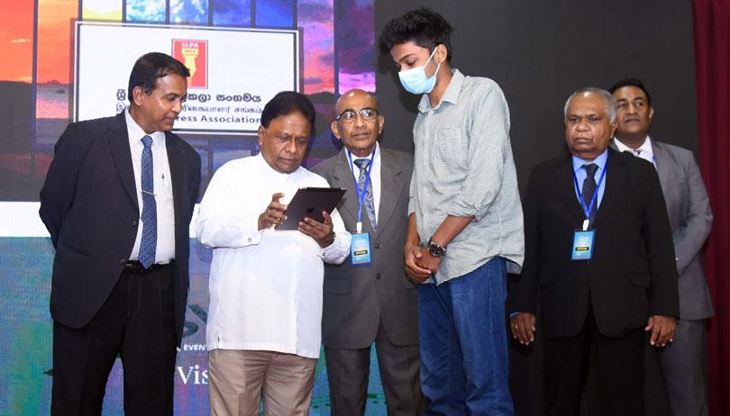 No govt. succeed by censoring media - Breaking News | Daily Mirror