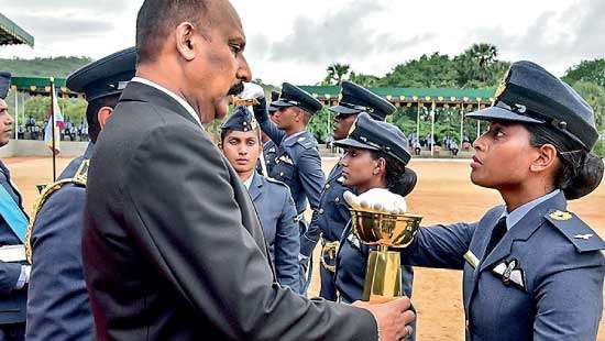 Two female SLAF officers commissioned as pilots for first time in SL ...