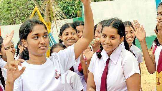 Girls to break barriers! - News Features | Daily Mirror