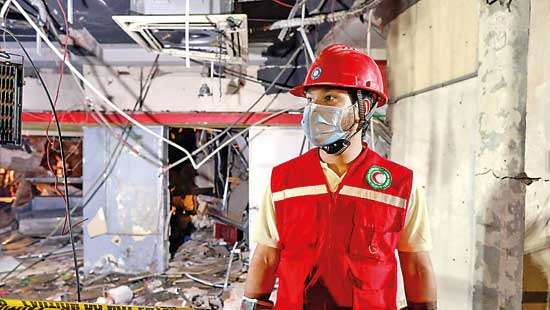 Bangladesh opens probe into deadly Dhaka building explosion ...