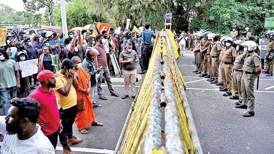 Daily Mirror - Sri Lanka Latest Breaking News and Headlines - Print ...