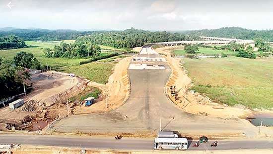 Matara-Beliatte stretch of Southern Expressway stalled - Front Page ...