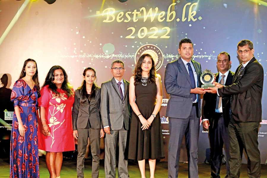 Web Lankan wins Gold award for Best Web Developer - Business | Daily Mirror