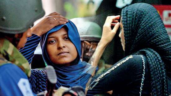 Unveiling the face-veil ban - Plus | Daily Mirror