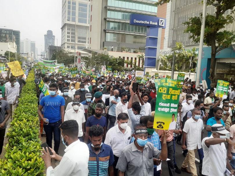 Sajith joins SJB protest - Breaking News | Daily Mirror