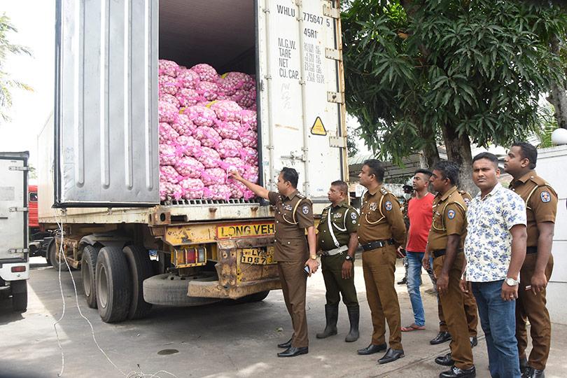 Five arrested for pilferage of garlic from container in Ragama ...