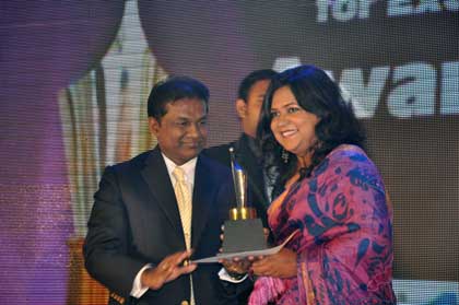 Daily FT’s Uditha wins Business Journalist of the Year | Daily FT