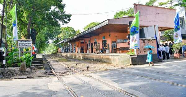 නාරාහේන්පිට දුම්රිය පොළ අලුත් කරයි - Lankadeepa Online