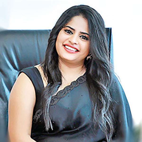 අමුතු විදිහේ පරීක්ෂාවක් කළැයි ප්‍රියමාලිගේ නීතීඥවරු මානව හිමිකම් යති ...