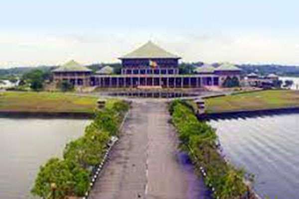 ජනාධිපතිවරුන් නඩත්තුවට ලක්ෂ 1100 ක බජට්ටුවක් - Lankadeepa Online